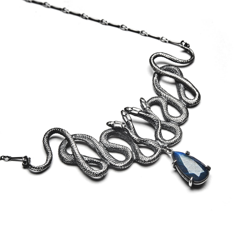 Medusa Collar. Labradorite. – Blood Milk Jewels